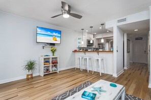 Apartamento em Condomínio Fechado (Key Point Village - Stickney Point) | Exterior