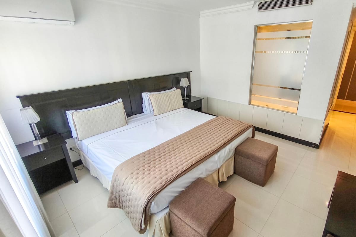 Wi-Fi de cortesia, roupa de cama
