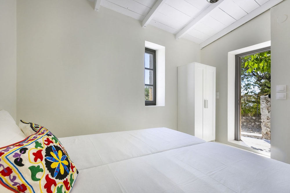 Bohemian Retreat Kefalonia - 3 Bedroom Villa - Cephalonia