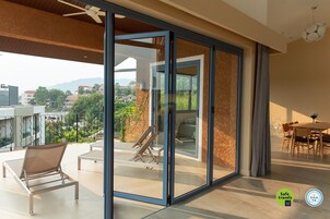 Villa Familiar, 4 quartos, vista parcial para o mar | Vista do quarto