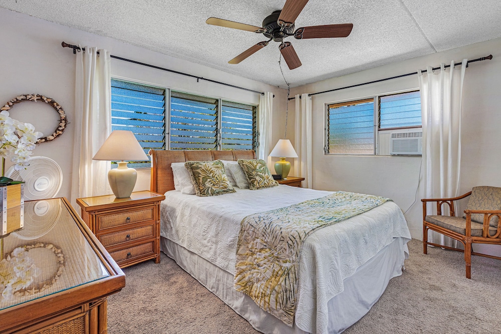Kihei Kai Nani #11-343 Renovated, Large Lanai, Across Kamaole Beach Ii! - Maui, HI