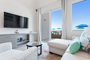 Loft | Sala | Smart TV de 45 polegadas com canais por cabo, televisor 