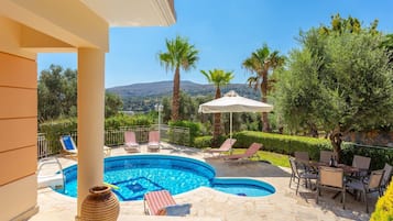 Casa | 5 quartos, quartos insonorizados, Wi-fi