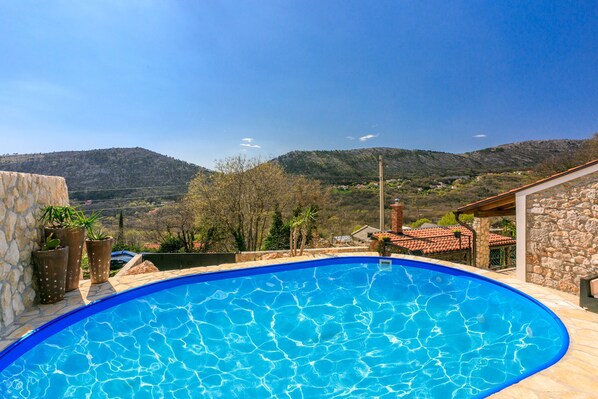 Villa Romantic, Vinodol: Hotel Reviews, Rooms & Prices | Hotels.com