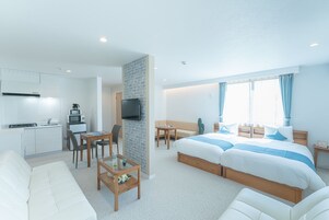 Cofre no quarto, secretária 