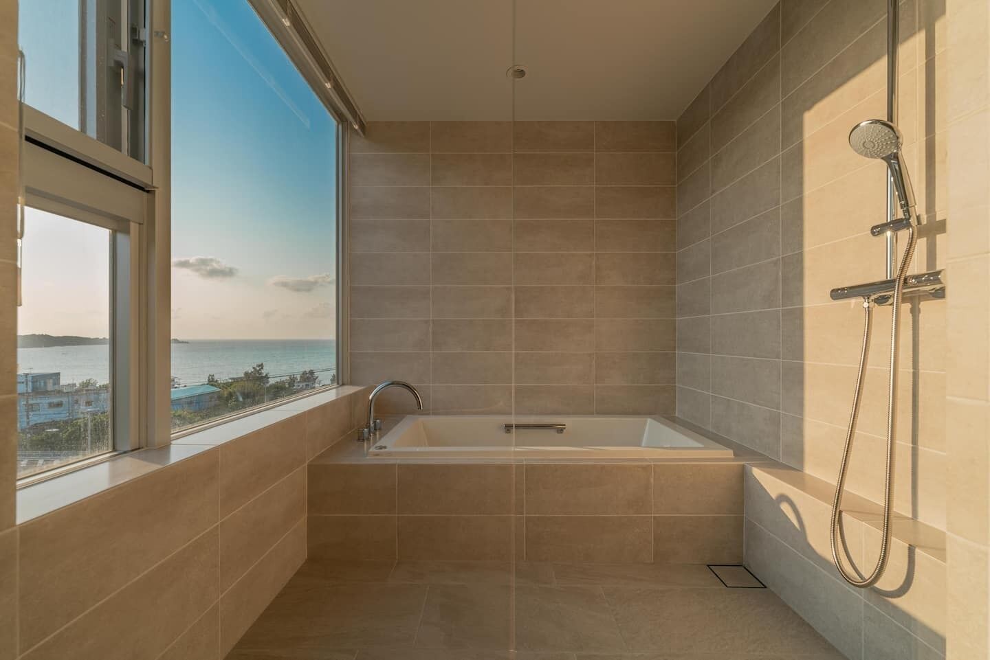 Apartamento Panorâmico em Condomínio Fechado, não fumadores | Casa de banho
