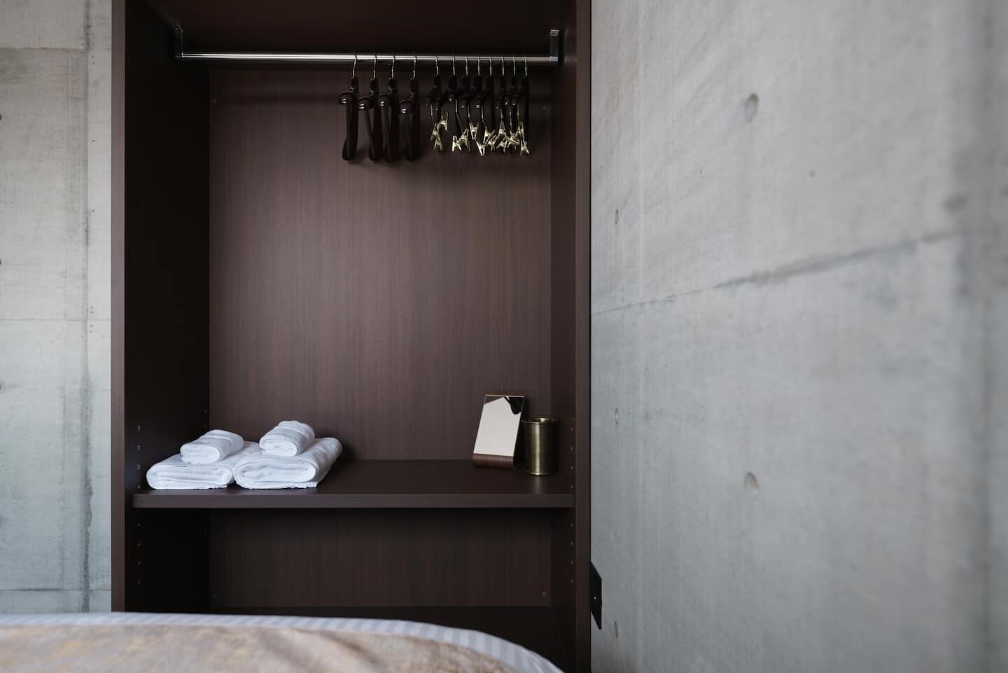 Condo panorâmico, para não fumantes | Comodidades do quarto