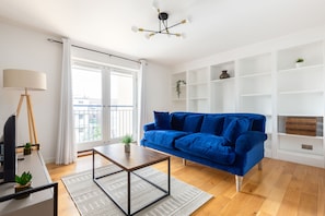 Apartamento | Sala de estar | TV de ecrã plano 