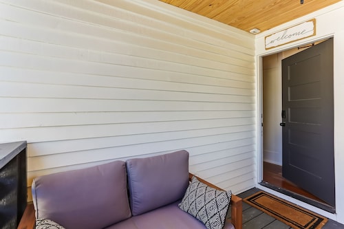 Plaza Alta On King For 4 In Heart Of Downtown (Flagler, Distillery, Lightner) - St. Augustine, FL