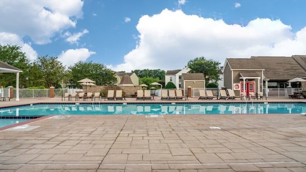 Wyndham Kingsgate - 1 Bedroom Suite - Williamsburg, VA