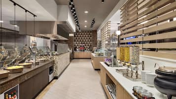 Pequeno-almoço tipo buffet diário incluído