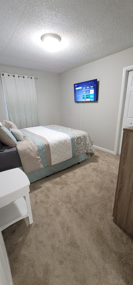 Royal Empression 3 Br Cozy Family Getaway! - Savannah, GA