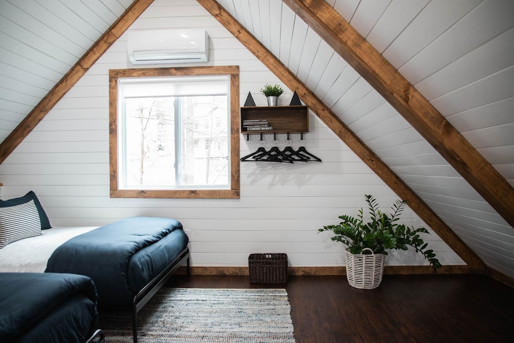 The Kensington Chalet - Mount Pocono, PA