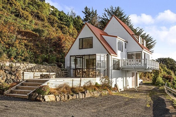 Harbour Views - Dunedin