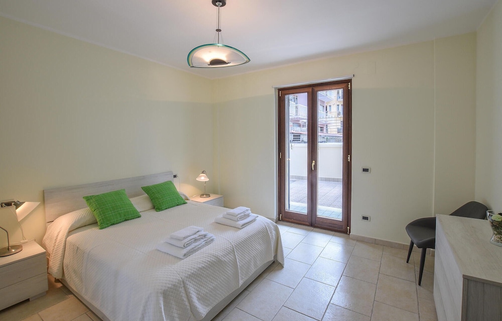 Accogliente Appartamento Con 3 Camere. - Montesilvano