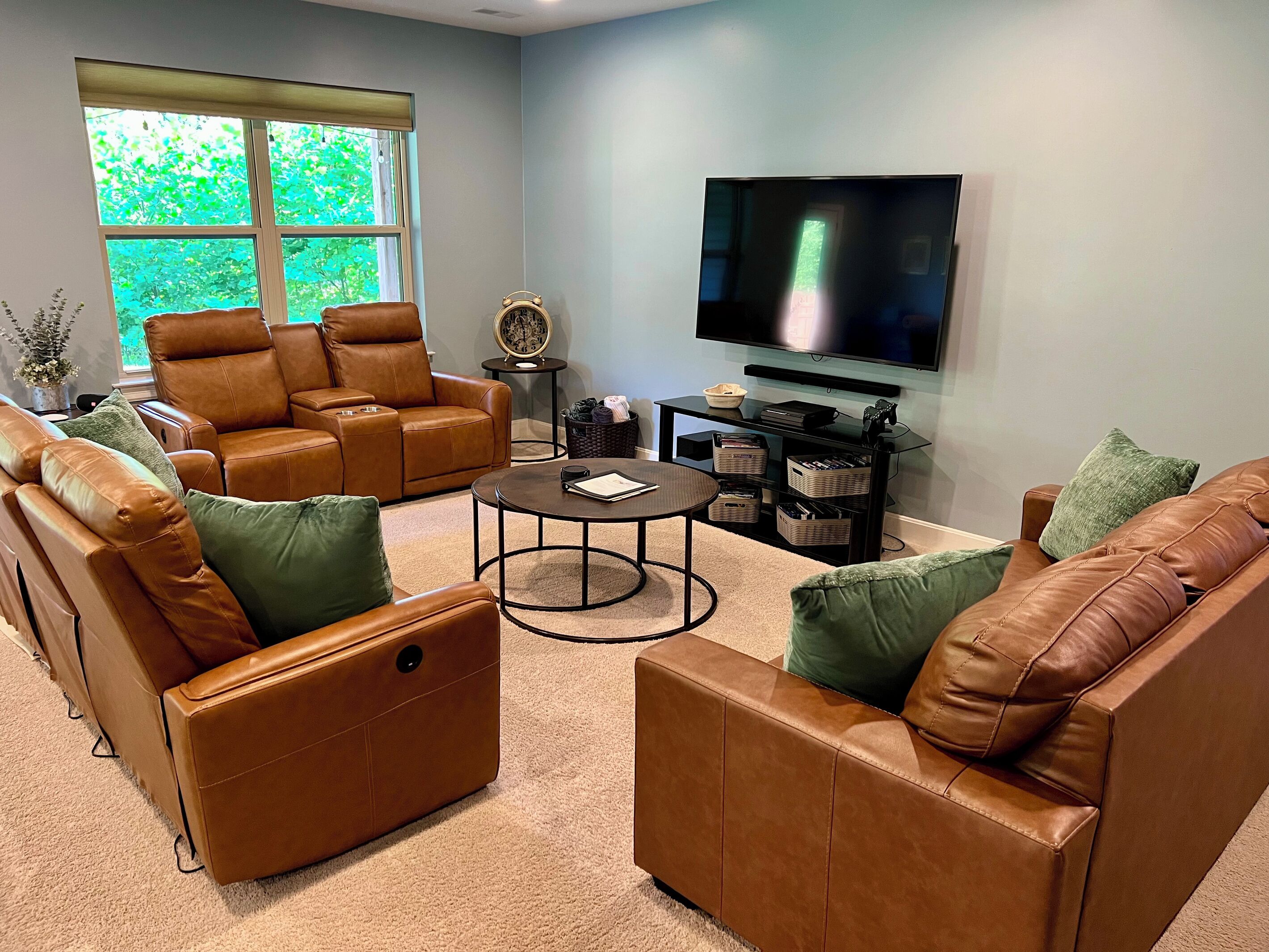 Innsbrook Luxe Escape - Spacious Retreat, Hot Tub - Innsbrook