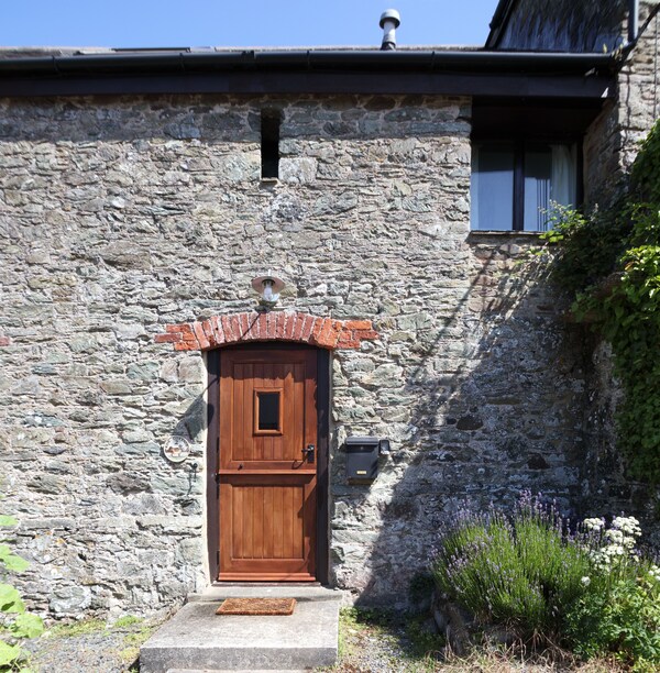 2 Bed Barn Conversion Near Beaches - Torcross