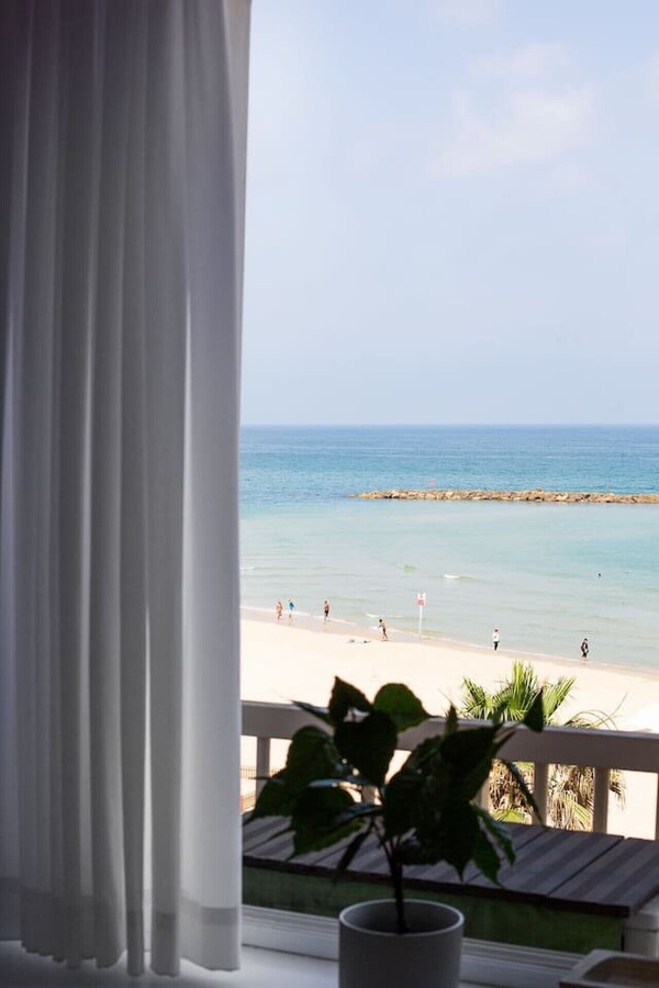 Panoramic Seaview Balcony Escape By Sea N Rent - Tel Aviv-Yafo