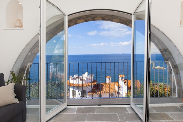 Apartamento, 1 quarto, para fumantes, terraço | Área de estar | TV de tela plana
