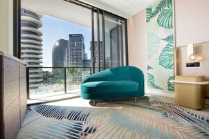 Cofre no quarto, cortinas/cortinados opacos, quartos insonorizados 