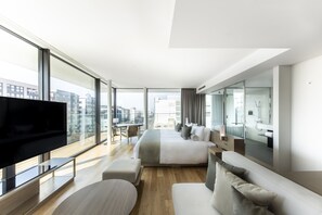 Quarto Duplo, não fumadores, no canto (Balcony) | Cofre no quarto, ferro/tábua de engomar, Wi-fi grátis 