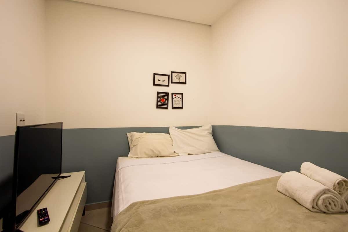 Quarto Duplo Standard (298243) | 1 quarto, secretária, ferro/tábua de engomar, Wi-fi grátis