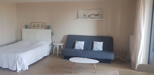 Joli Studio Terrasse Calme 24m2 à 6min à Pied De La Plage - Cassis