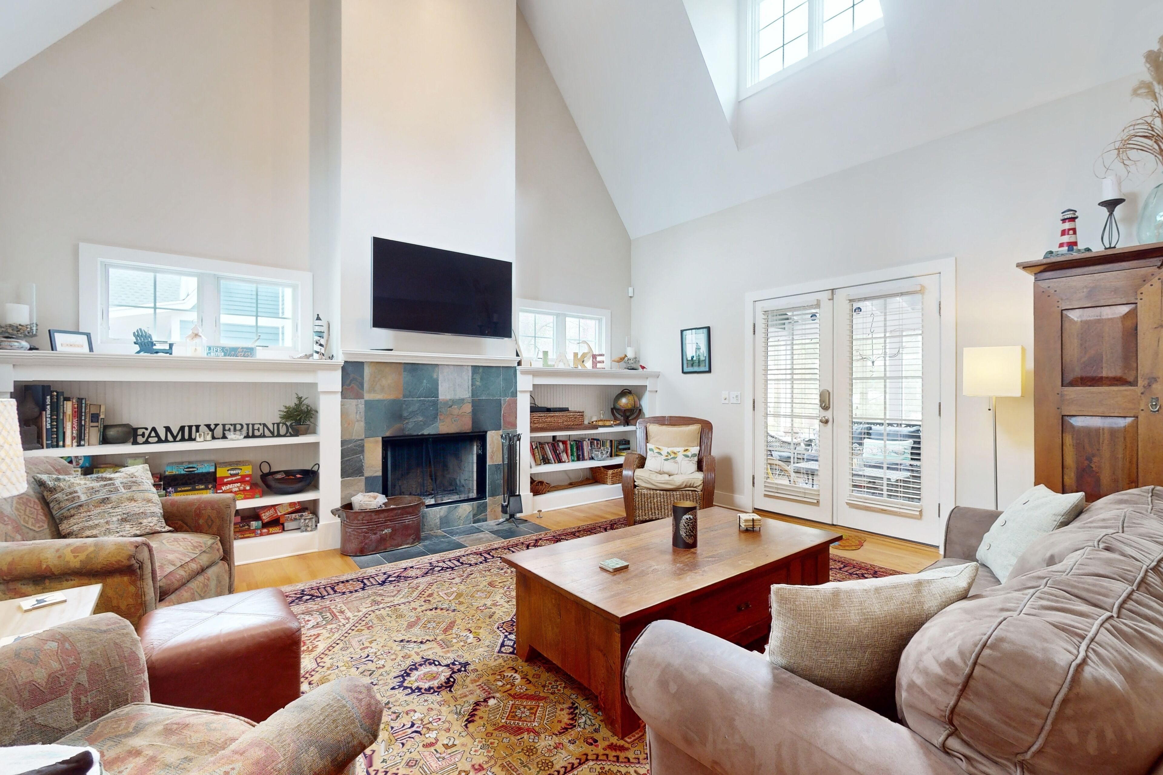 Lovely Union Pier Home With Wifi/backyard/firepit/private Hot Tub/pool - New Buffalo, MI