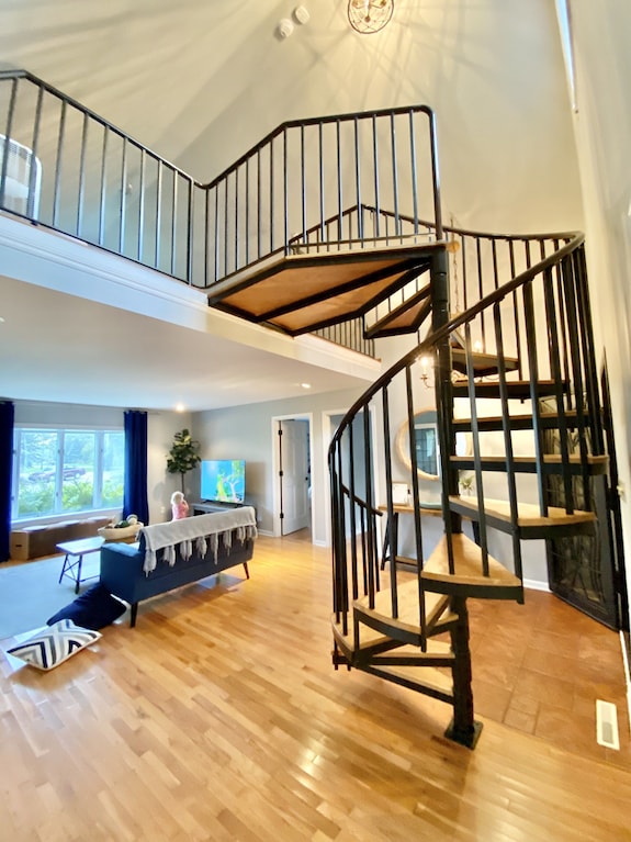 Cozy 3br Harbor House Near Lake Michigan, Huge Deck And Yard - Silver Beach, MI