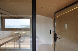 O Grand (Double Standing Balcony Sea) | Escrivaninha, espaço de trabalho para notebook, quartos à prova de som