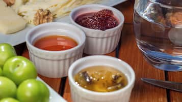Pequeno-almoço completo diário incluído