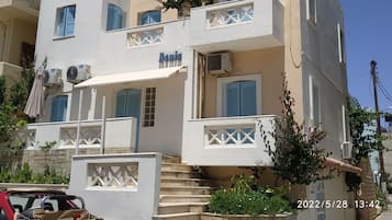 Estúdio, 1 quarto, pátio | Varanda