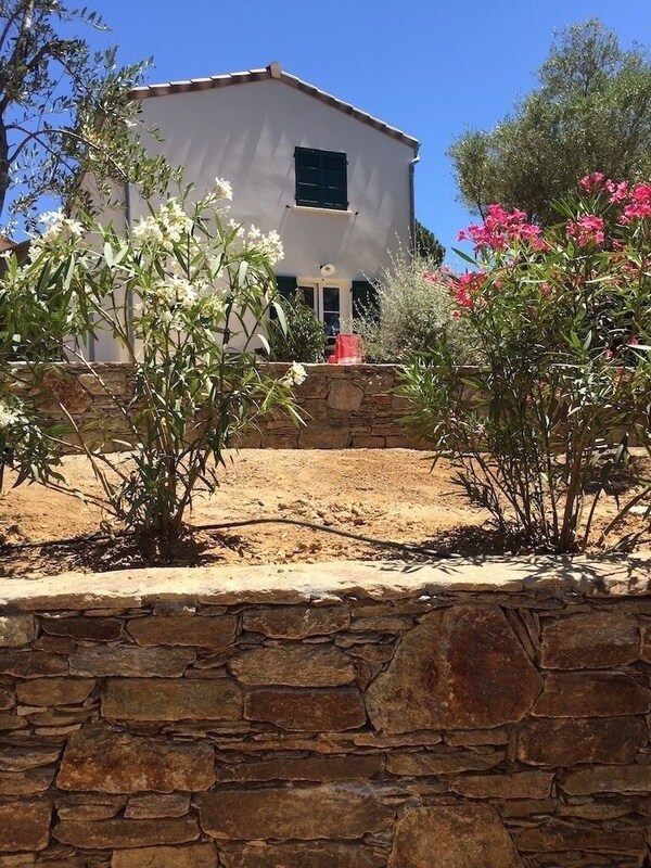 Family House - 10 Min Walk To The Beach And Centre - Cogolin