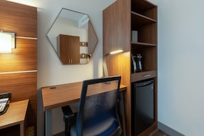 Roupas de cama premium, cofres nos quartos, individualmente decorados