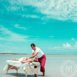 Massagens de pedras quentes, massagens musculares profundas 