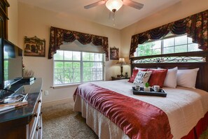 Condo (Little House at Tuscany) | Fachada
