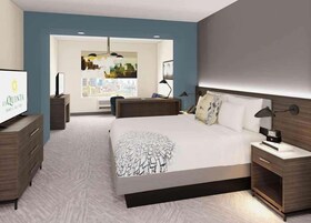 Quarto, 1 cama king-size, não fumadores | Secretária, secretária adequada para computadores portáteis 