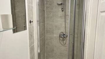 Estúdio standard, suíte | Banheiro