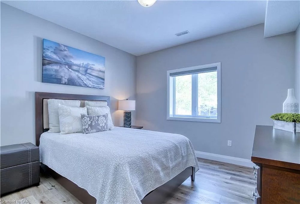 Summer Luxury - Ontario