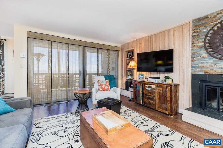 Panoramic Sunsets, Mountain Views, Private Deck. - 웨인즈보로