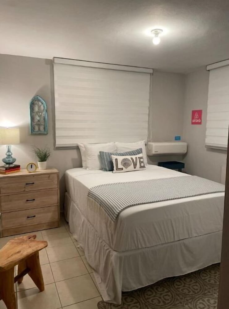 💚Steps To Beach Apt. W/private Pkg⭐️ - Dorado
