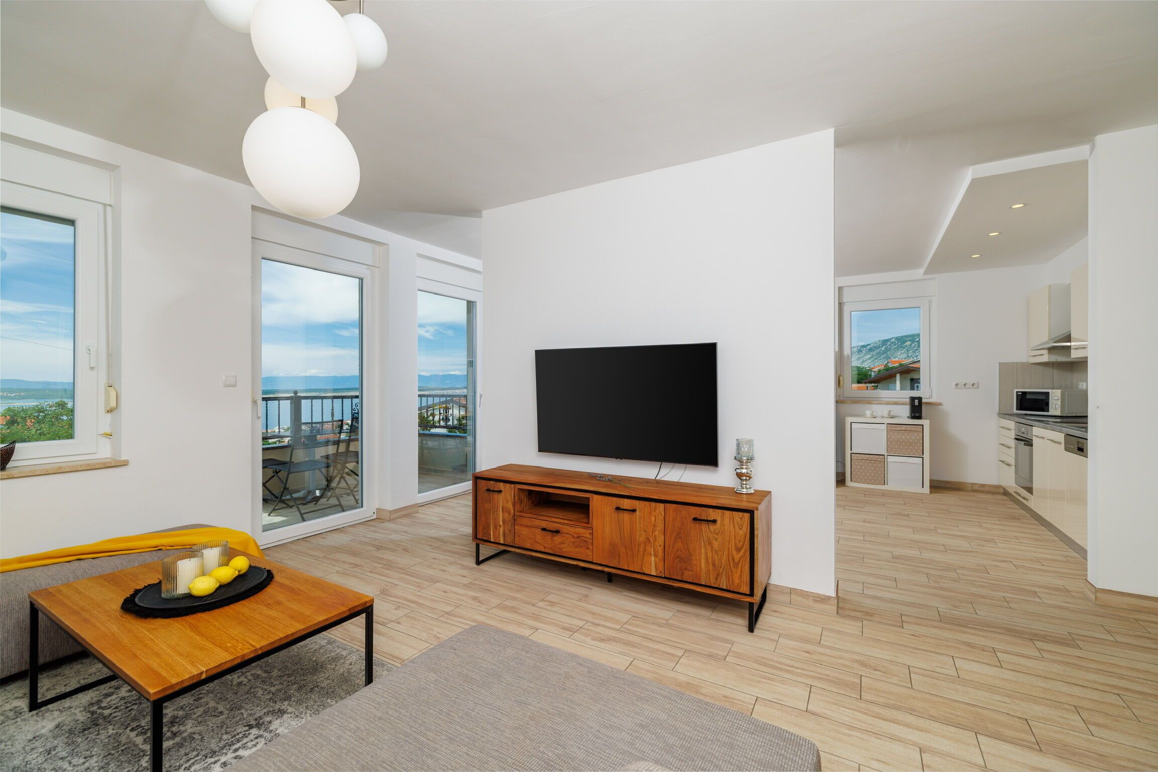 Apartamento (A1) | Sala de estar | Smart TV
