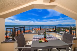 Apartamento (A2) | Vista para a água