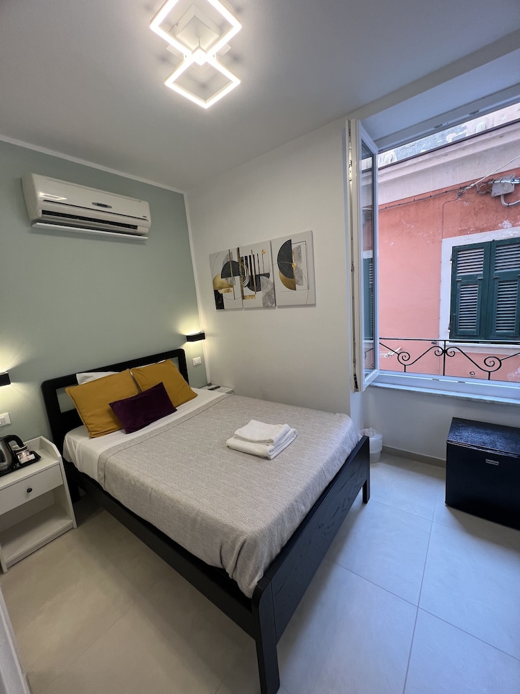Camera Singola All'interno Di Un Affittacamere In Pieno Centro Storico - Monterosso al Mare