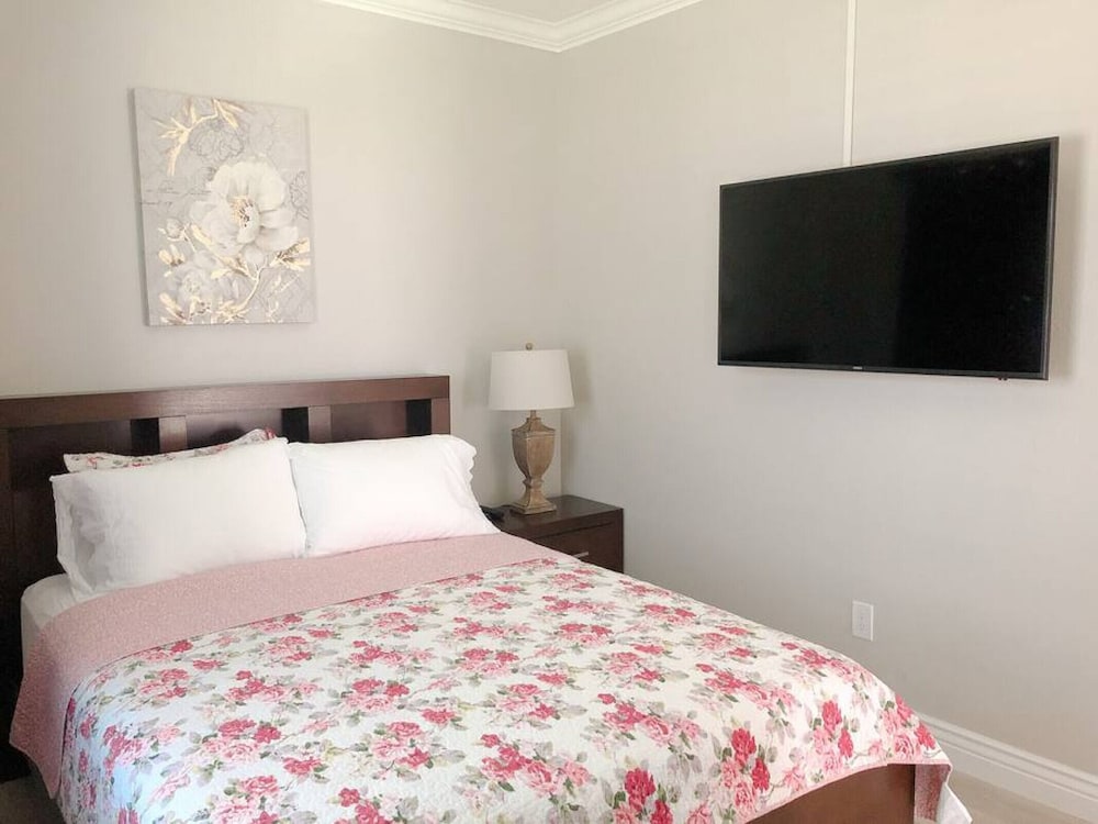 Spacious Cozy 2br/1ba Entire House - Santa Clara, CA