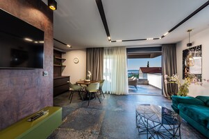 Apartamento luxo, 2 quartos, terraço, vista para o mar | Terraço/pátio