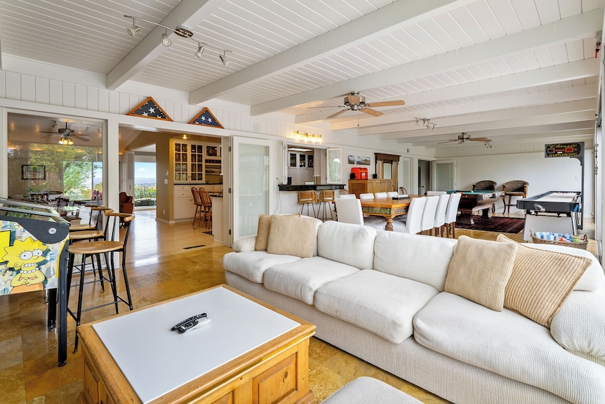 Fun House With Resort Feel... Above It All! - Paso Robles, CA