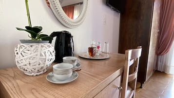 Quarto Superior (N2) | Sala de estar | Smart TV de 20 de polegadas com canais via satélite, televisor, Netflix