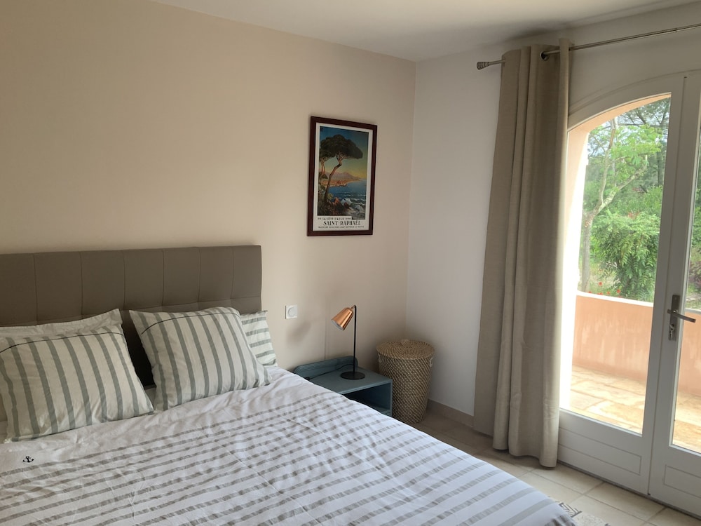 Saint Raphaël Villa Provençale Au Cœur Des Golfs - Saint-Raphaël