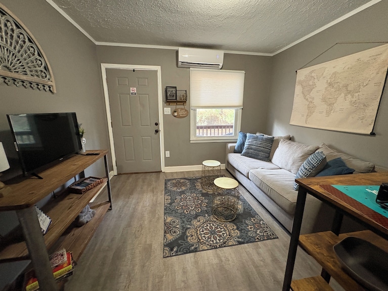 Cozy Court Street #5 - West Virginia